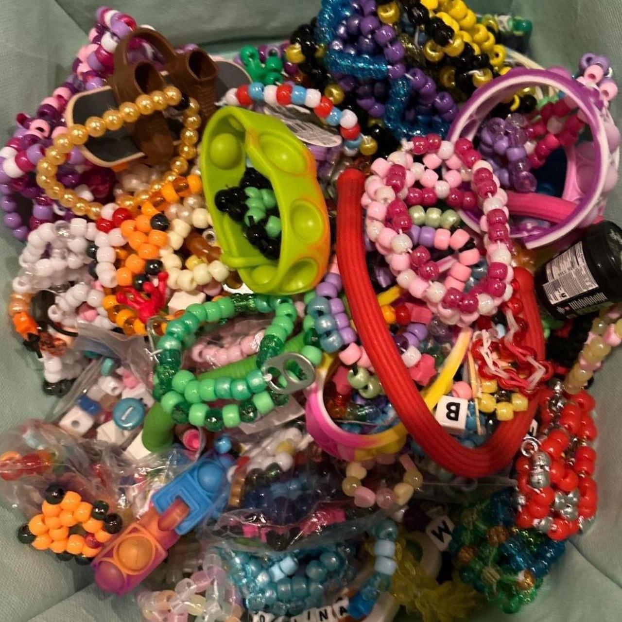 2 small Kandi scoops - Depop
