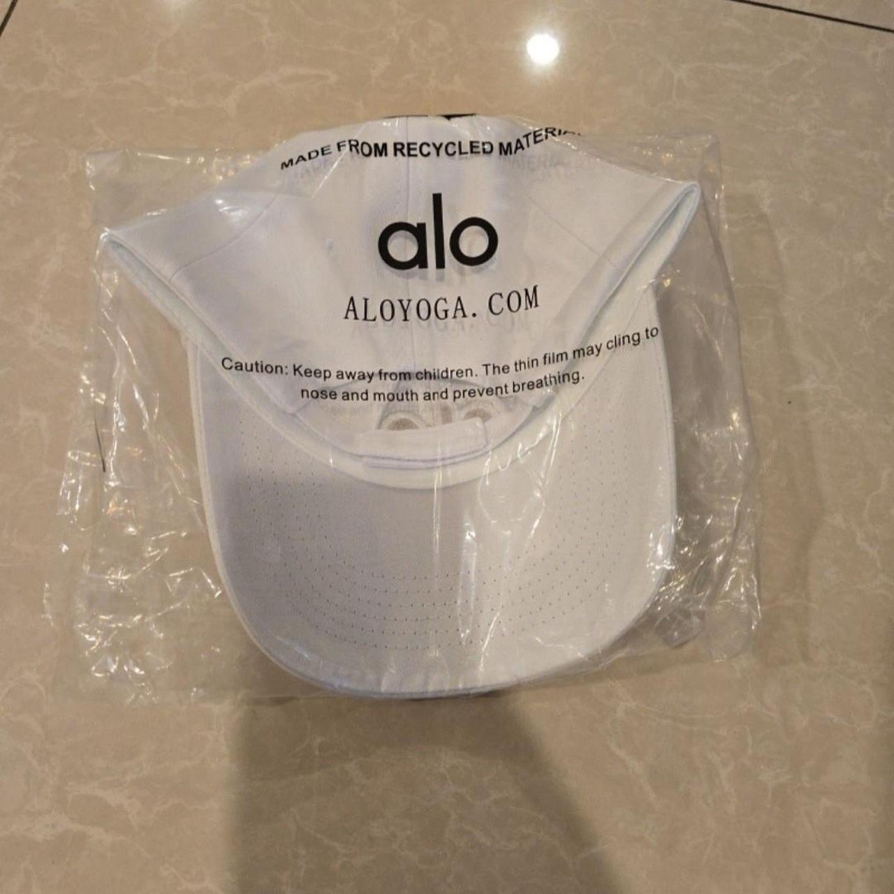 Alo Yoga Hat White One Size - Depop