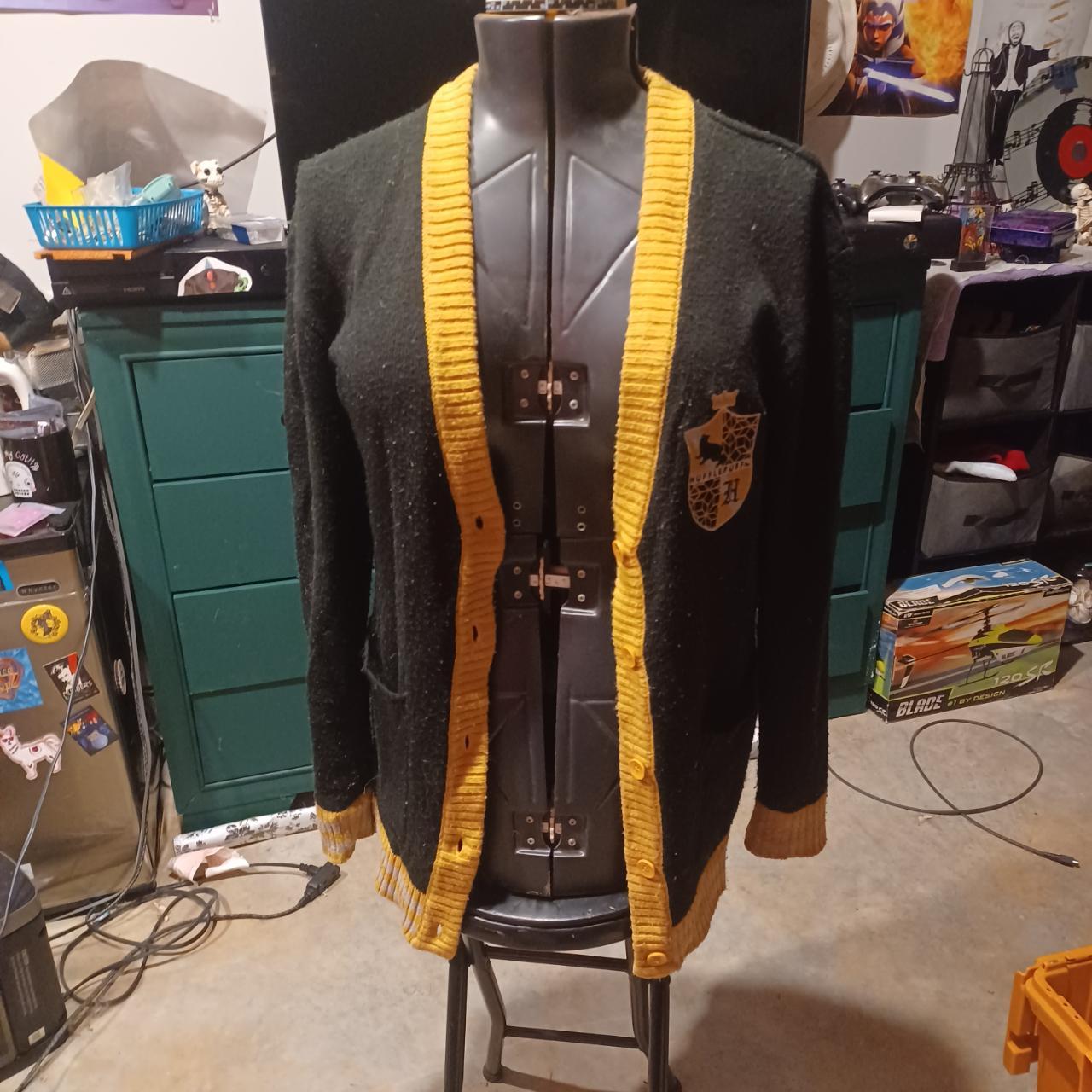 Hufflepuff cardigan - Depop