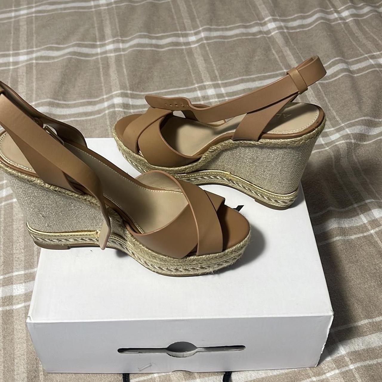 Aldo wedge sandal great condition - Depop