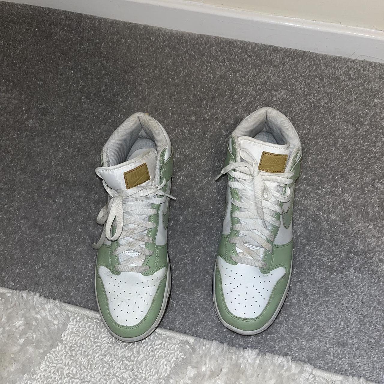 Nike High top Dunks, worn 2 times , very good condition - Depop