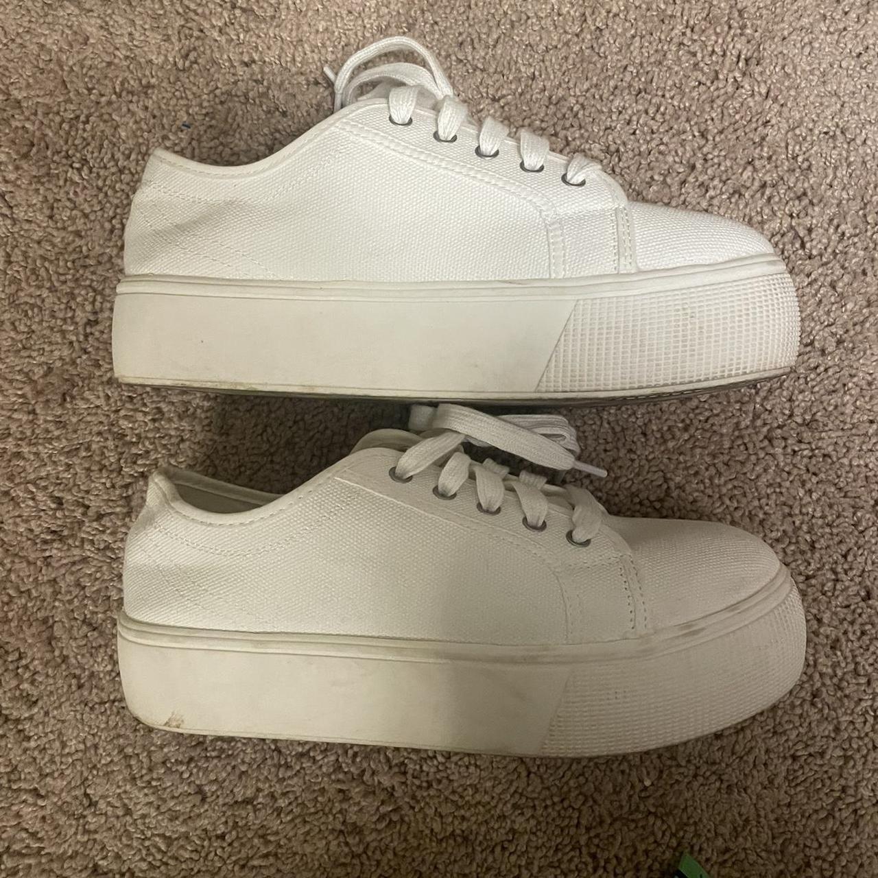Y2k style SO chunky white canvas lace up sneakers.... - Depop