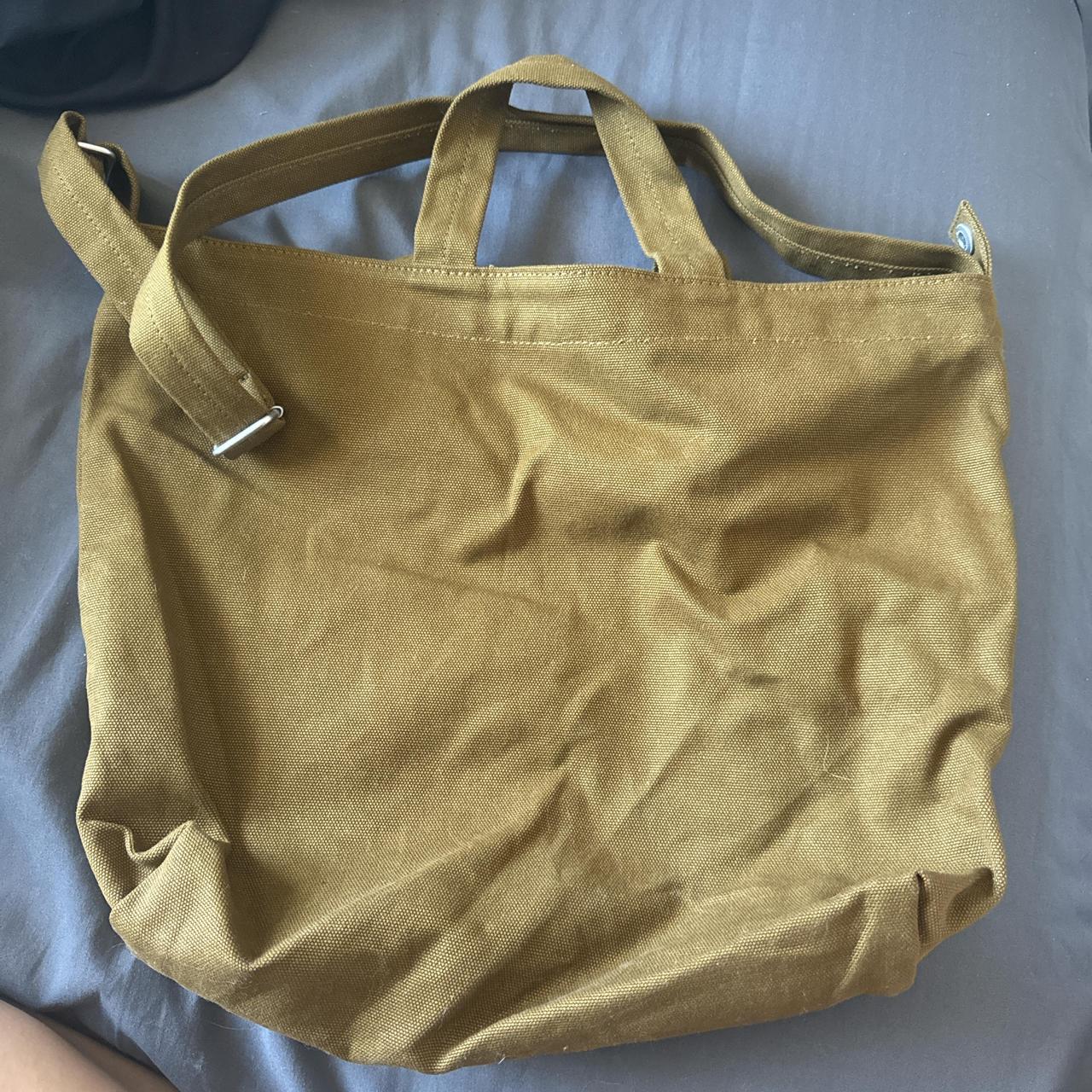 BAGGU horizontal duck bag WITH ZIPPER. the color is... - Depop