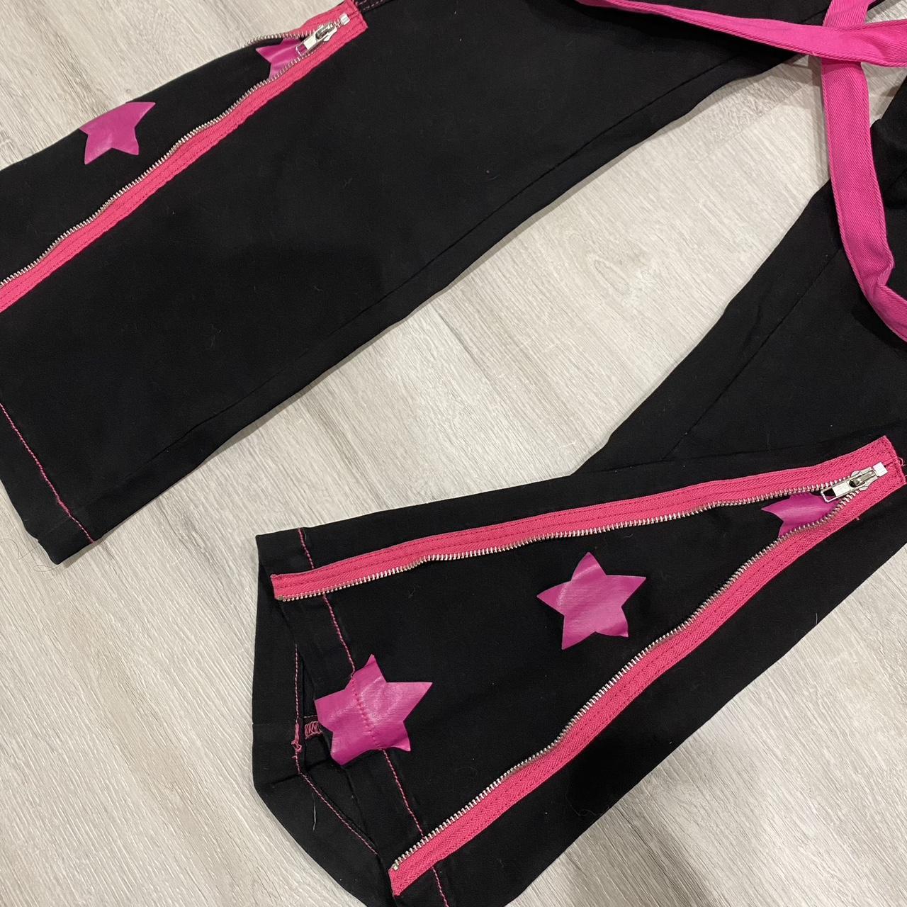 Hot topic star pants 32 in inseam, 28in waist,... - Depop