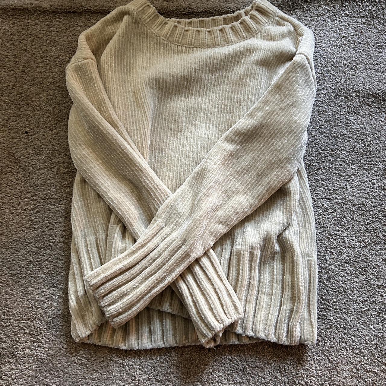 cozy cream fall sweater #fall #fallsweater - Depop