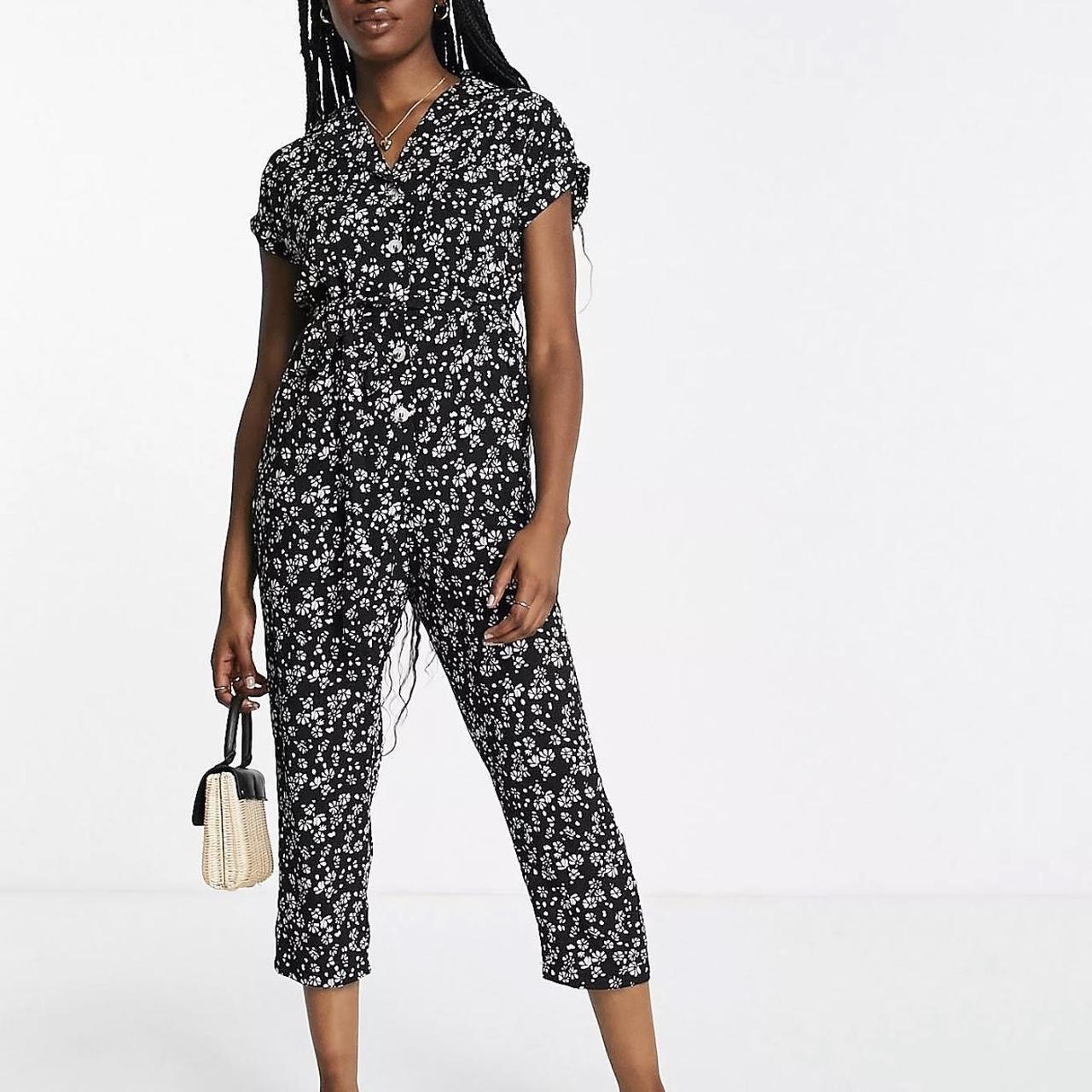 New Look floral pattern jumpsuit in black i really... - Depop