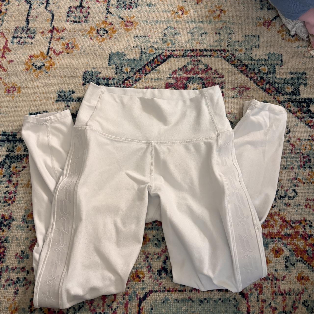 White fabletics leggings worn once size xs - Depop
