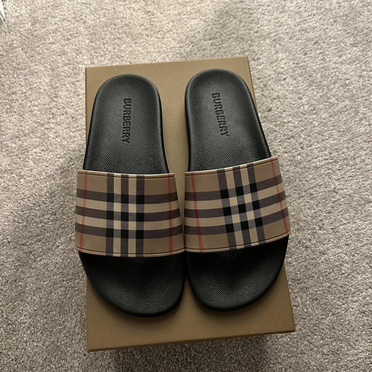 burberry slides 100% authentic - Depop