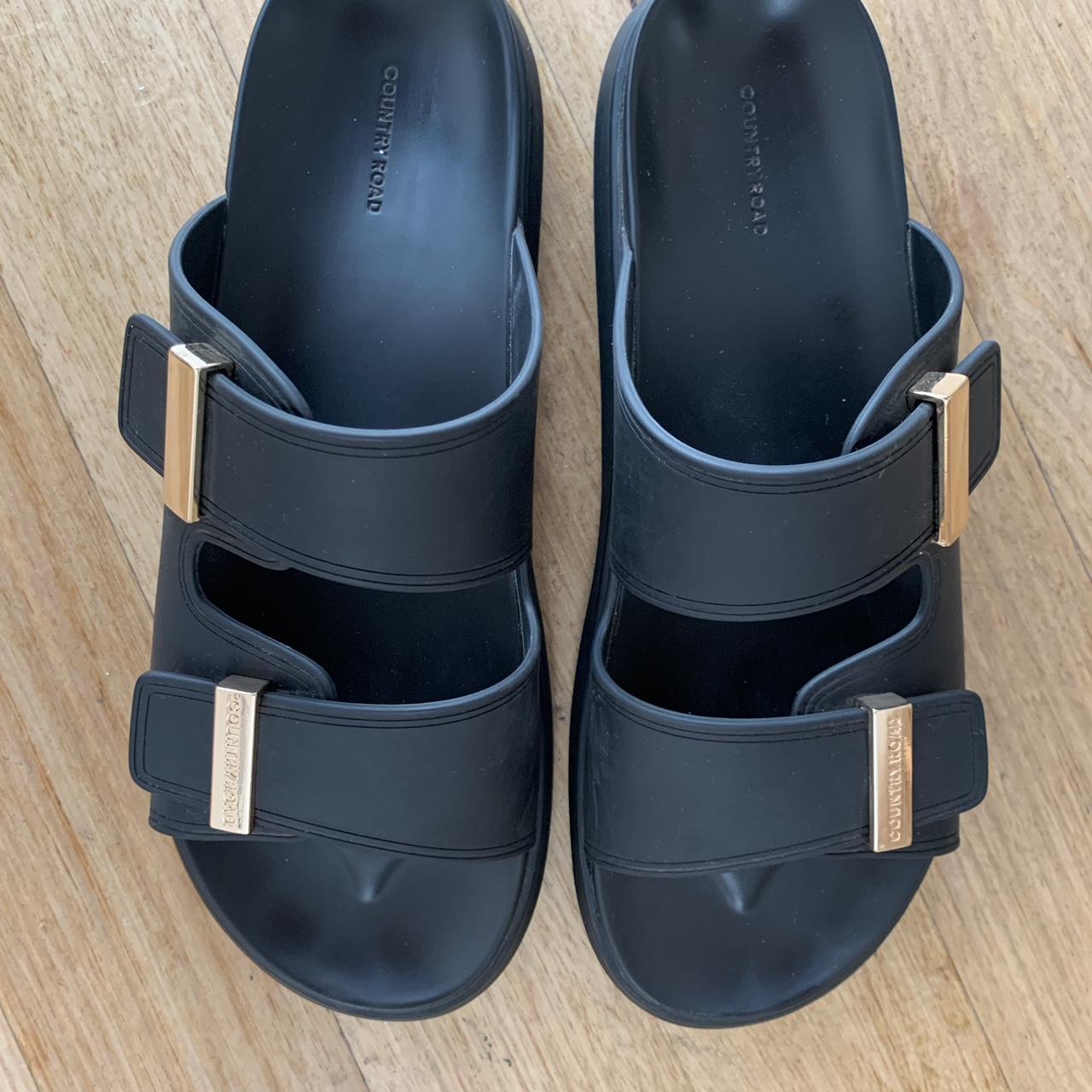 Women’s country road sandals. Size 42 eu been worn... - Depop