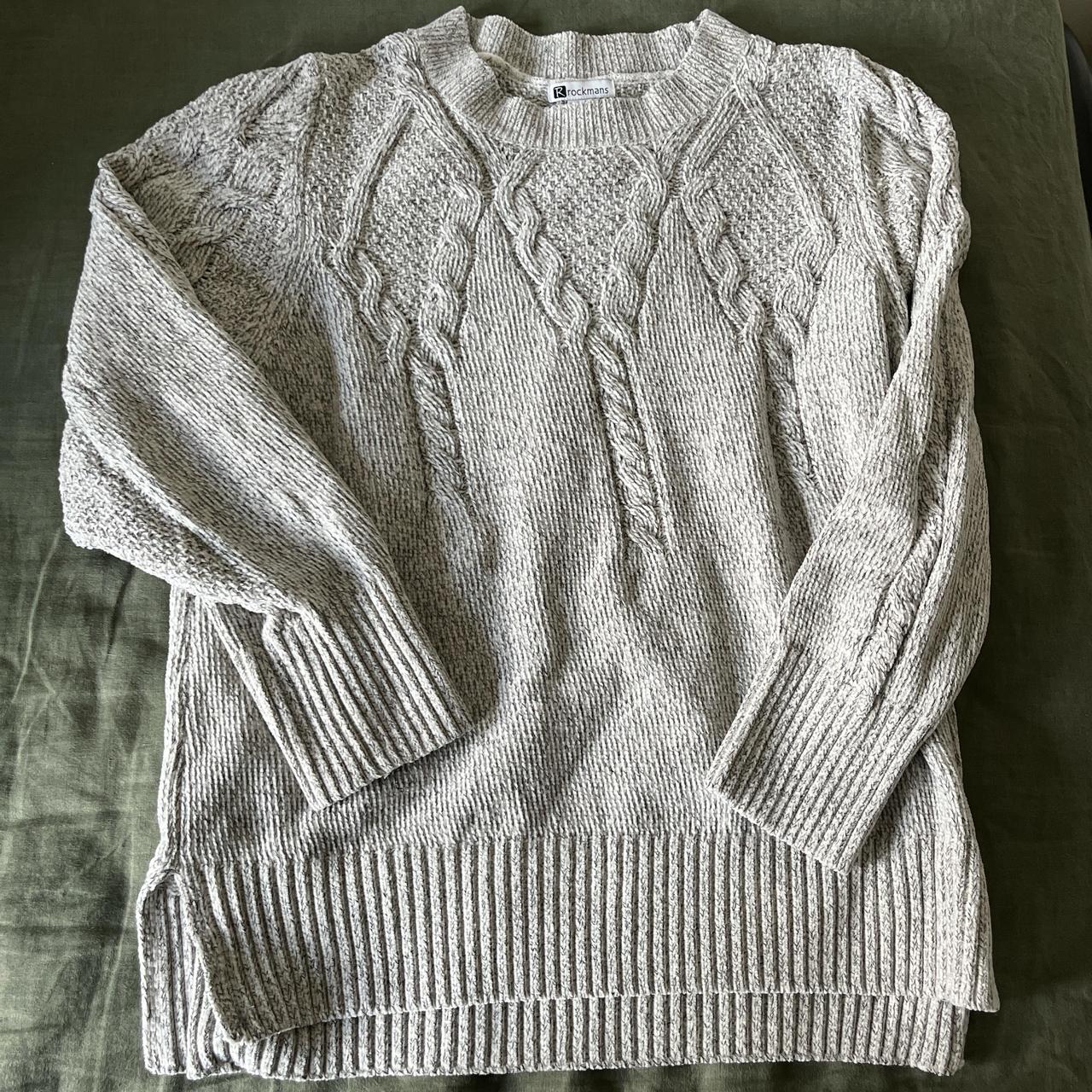 Oversized white women’s knit sweater, size L-XL - Depop