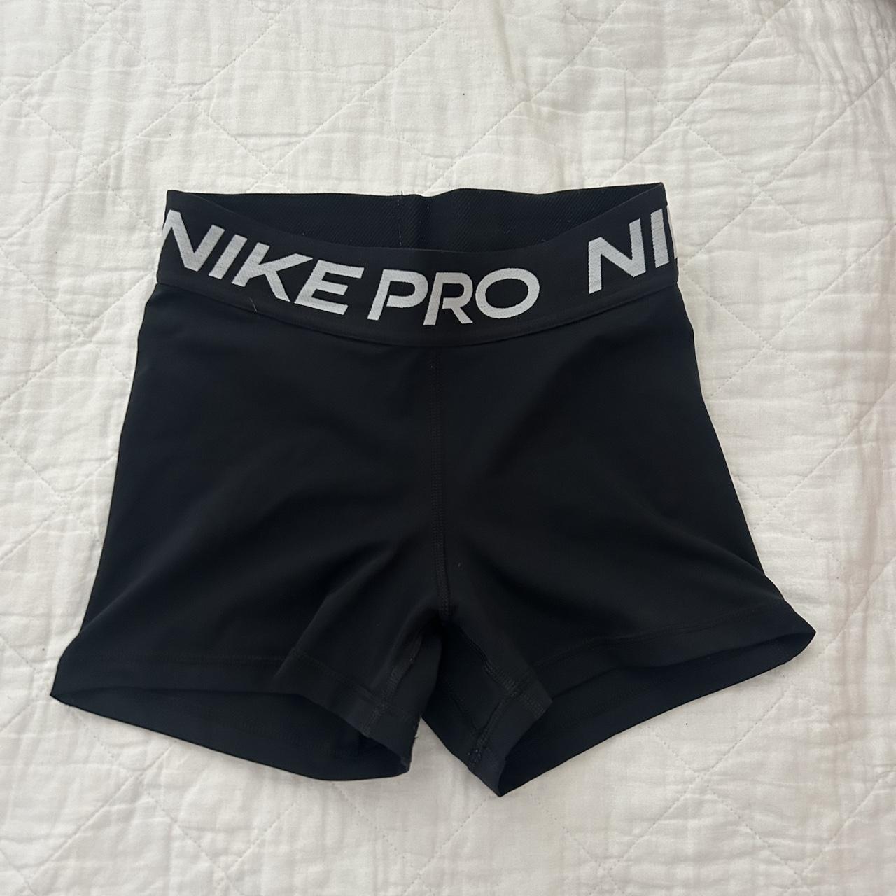 Nike pros black | Depop