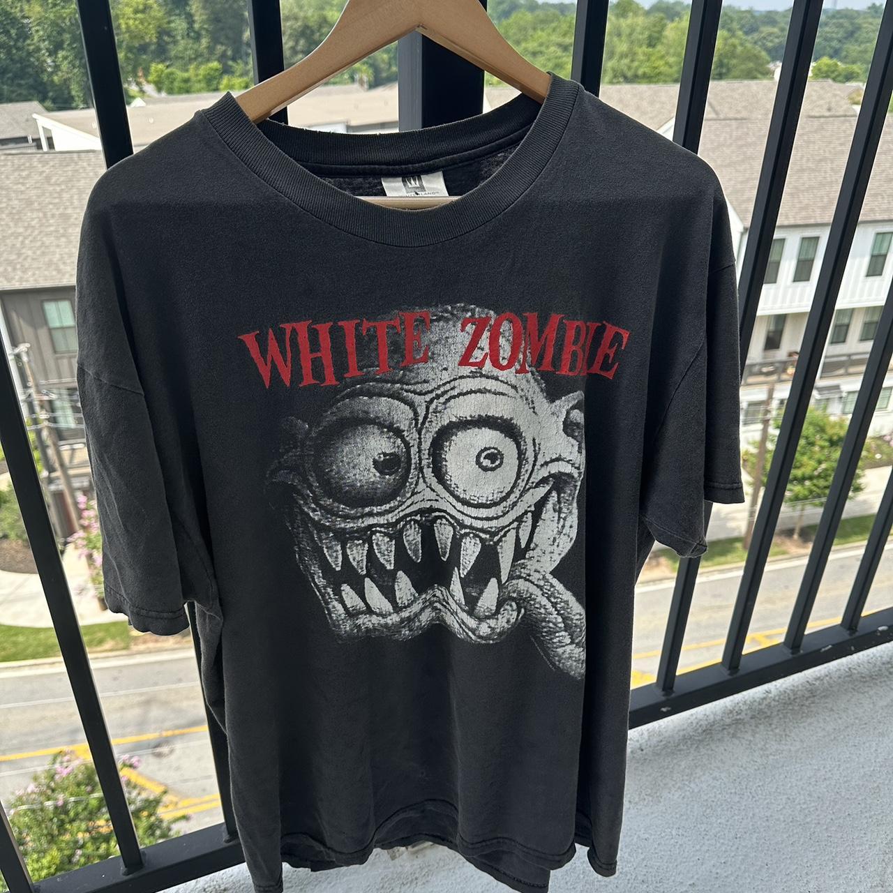 White Zombie Winterland Tag Size L Great Fade On... - Depop