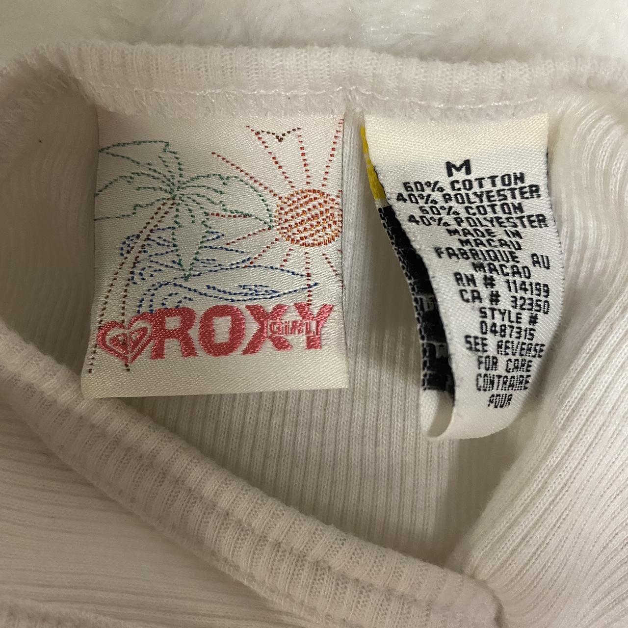 Roxy girl tank fits like small #summer #y2k - Depop