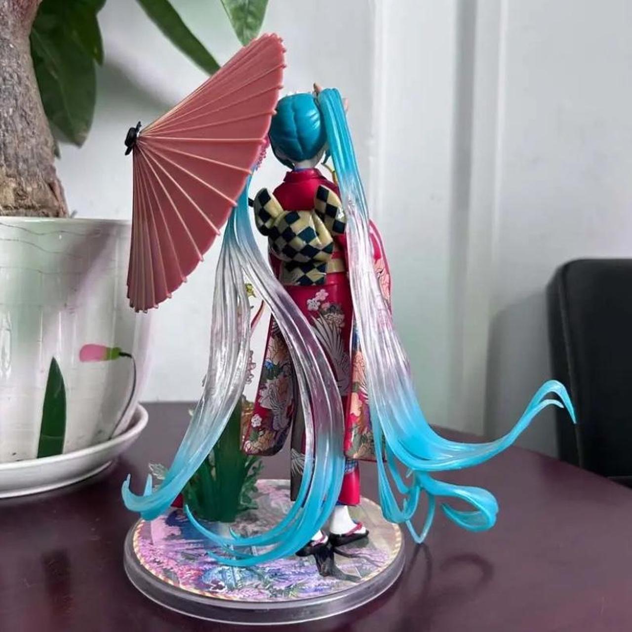 Hatsune miku anime figure with box #Anime - Depop