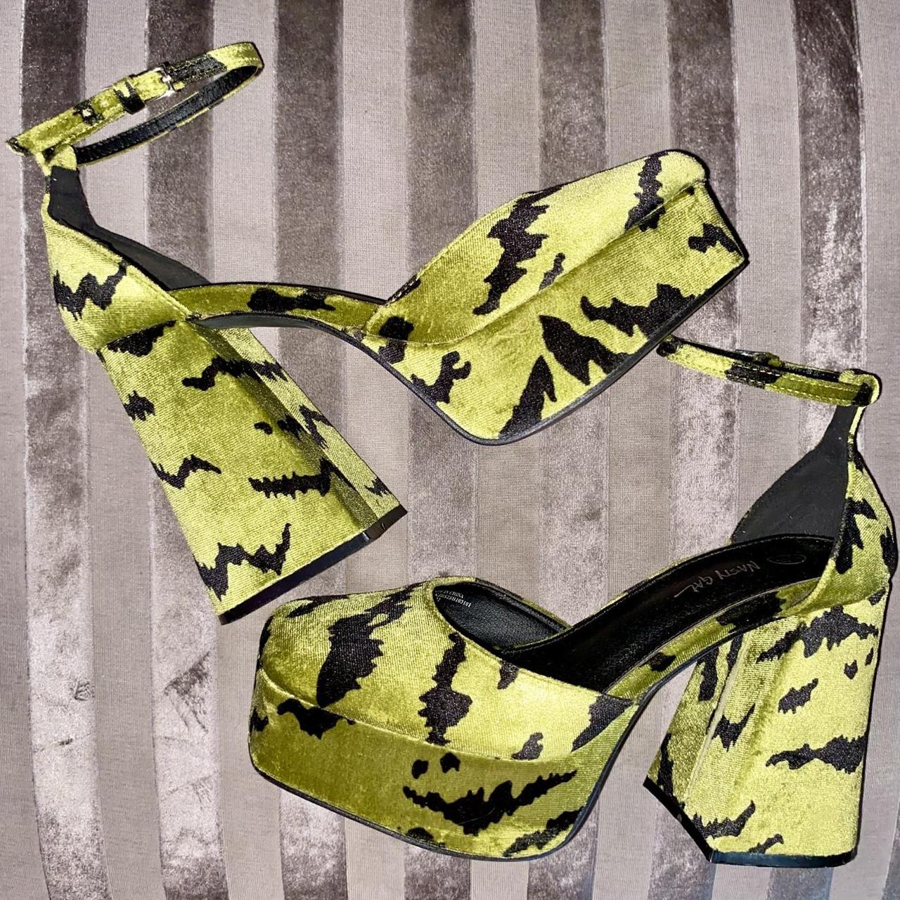 Bat Platform Heels Green Velvet Chunky Grunge Shoes... | Depop