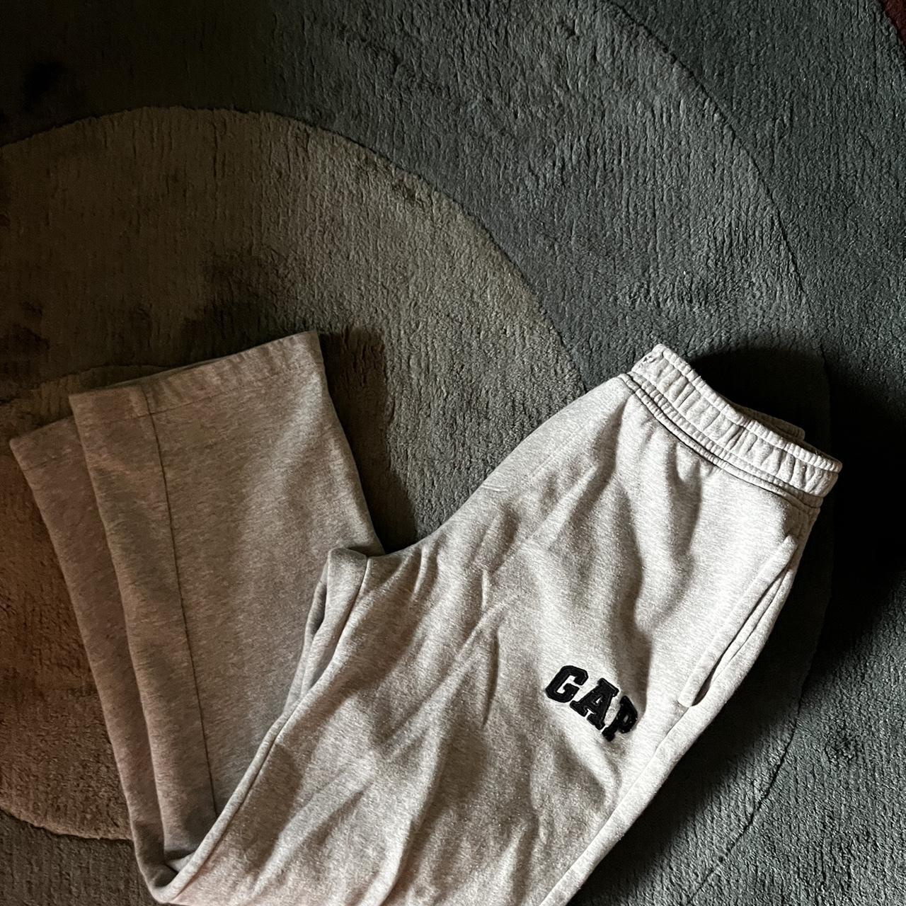 Grey gap sweatpants - Depop