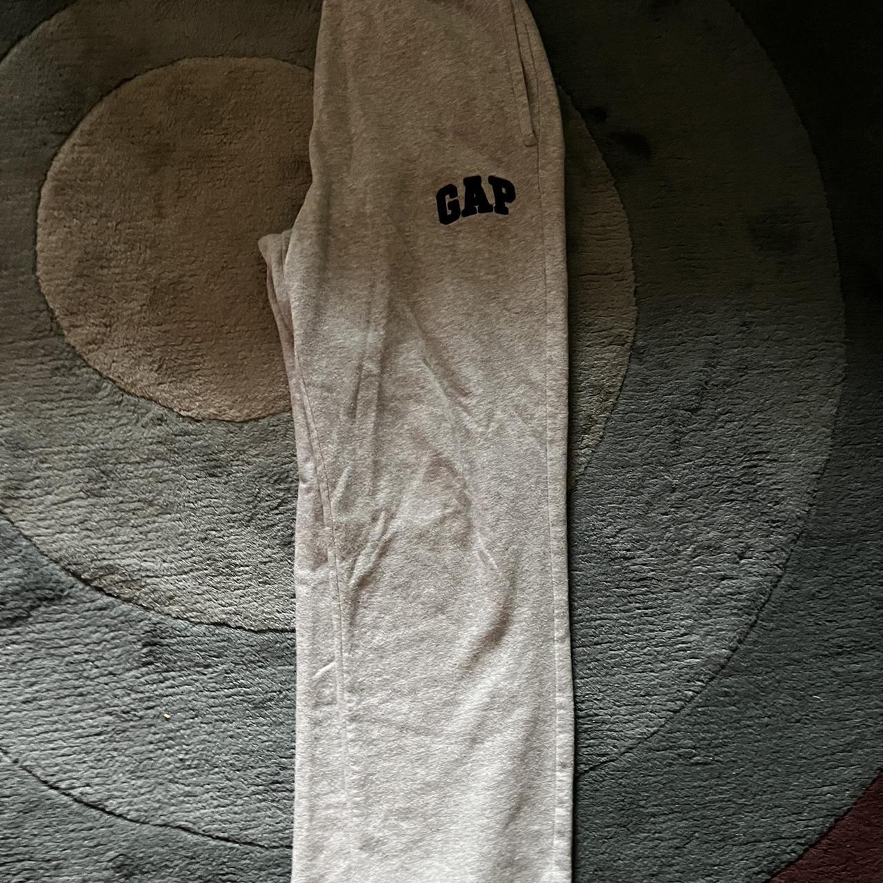 Grey gap sweatpants - Depop