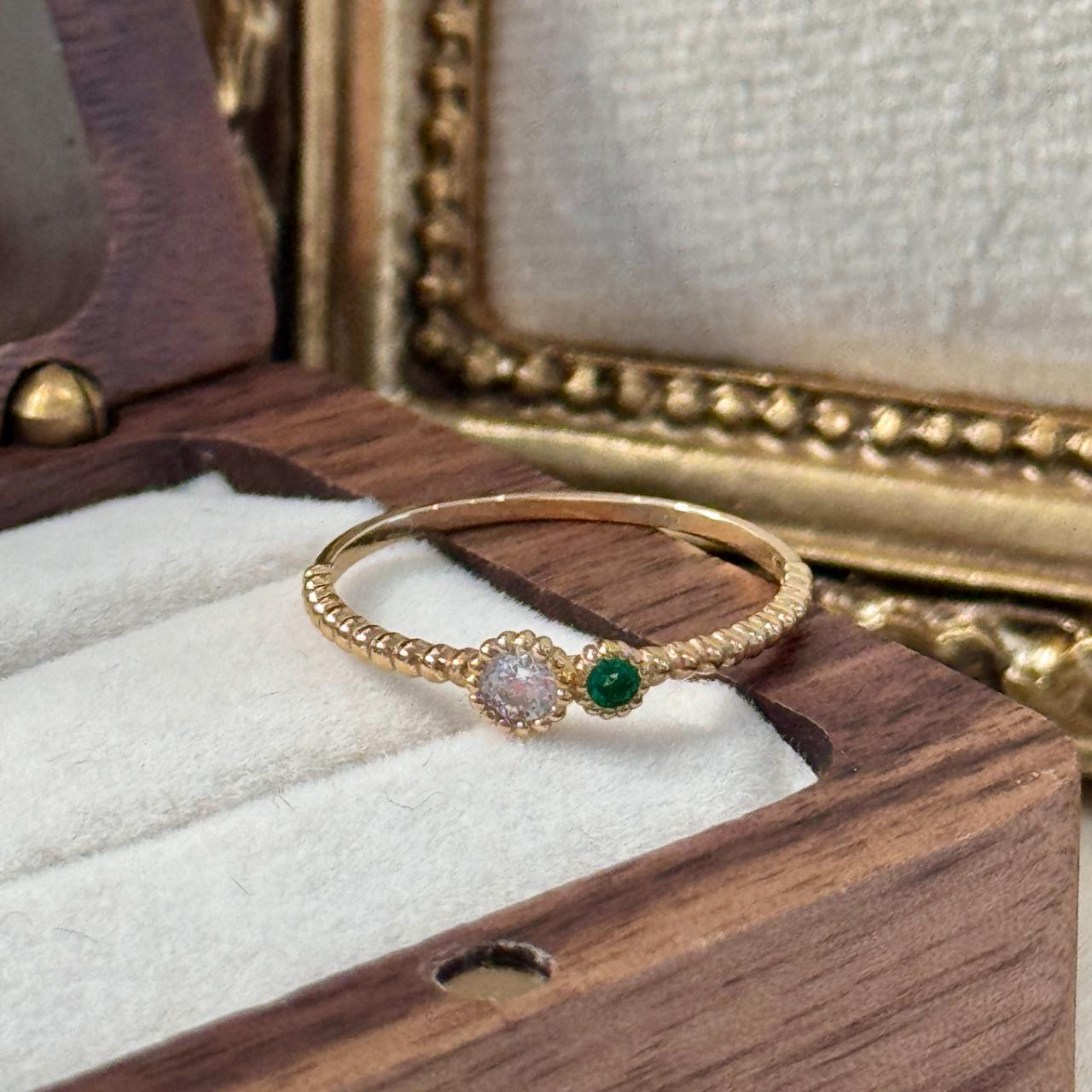 14K Yellow Gold 2-Stone Bezel Ring Gemstone: Cubic... - Depop