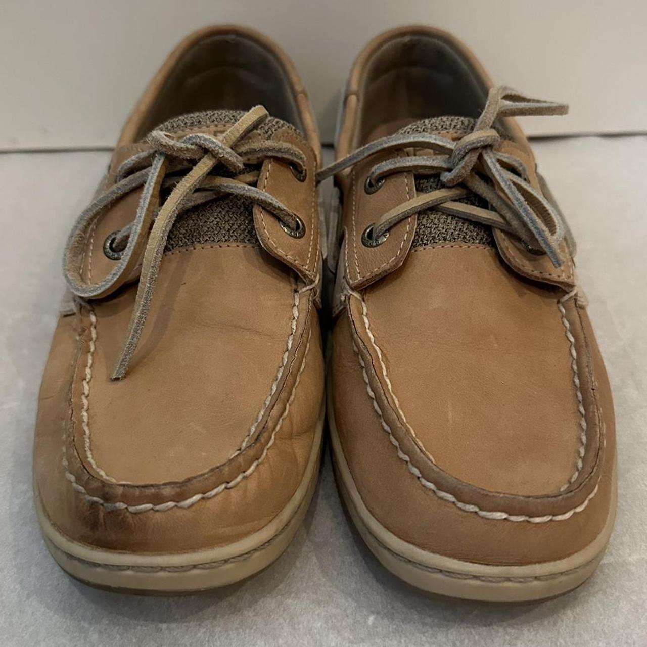 Sperry low-rise shoes w/ tie Womens 8 Never worn... - Depop