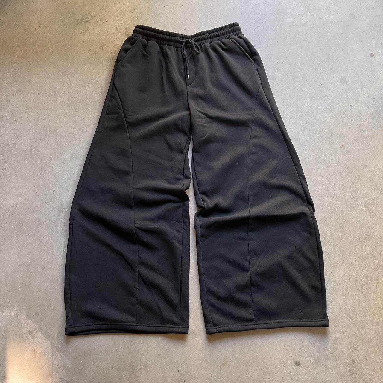 y2k / 2000s mega oversized and baggy Ribbed Black... | Depop