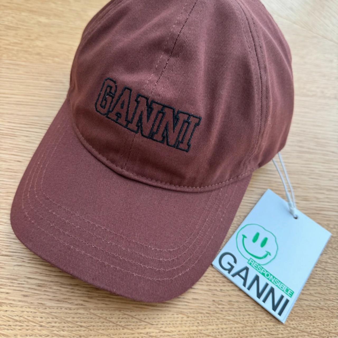 Ganni Root Beer Cap, One Size - Depop