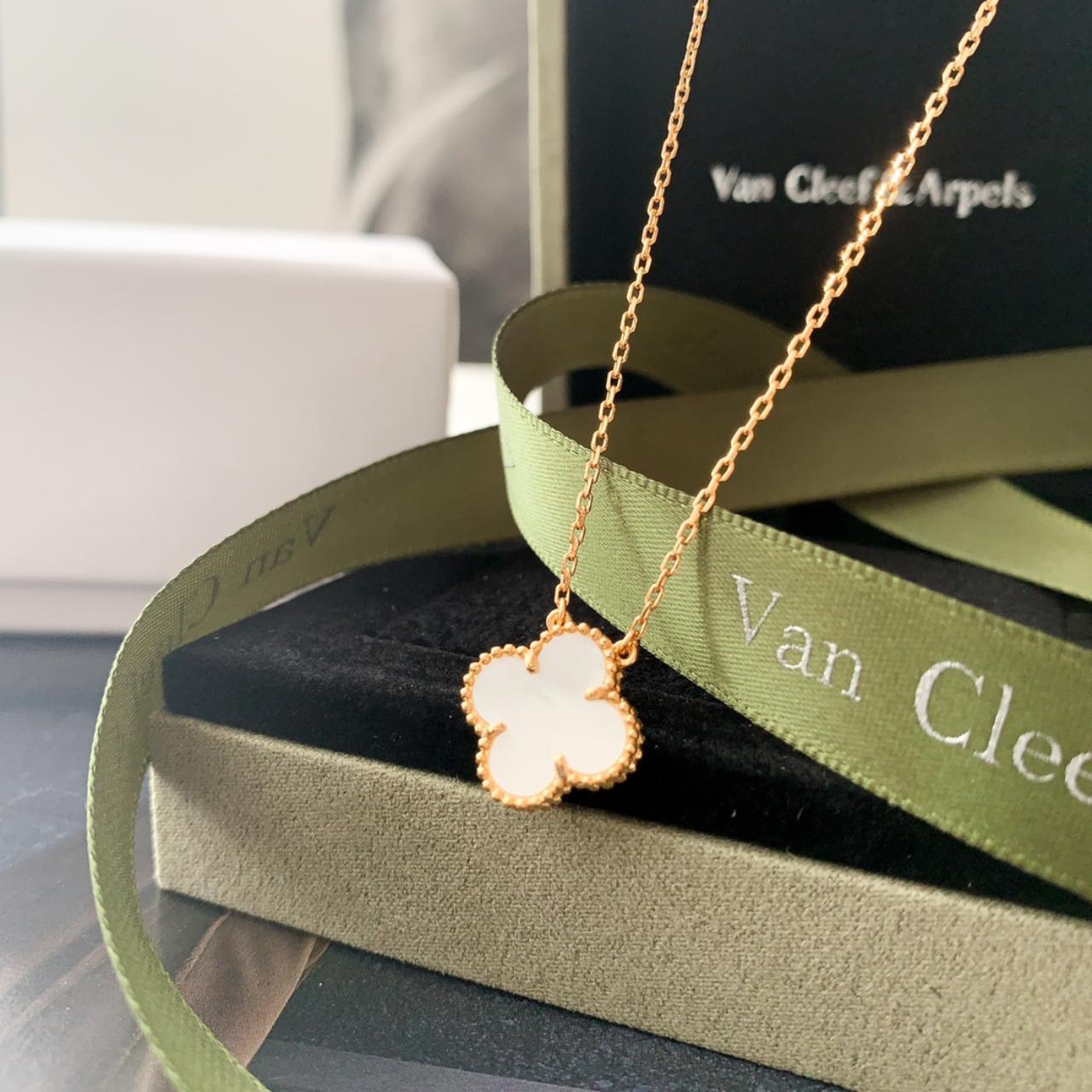 Van Cleef & Arpels necklace Retro, fashion, trend No... - Depop