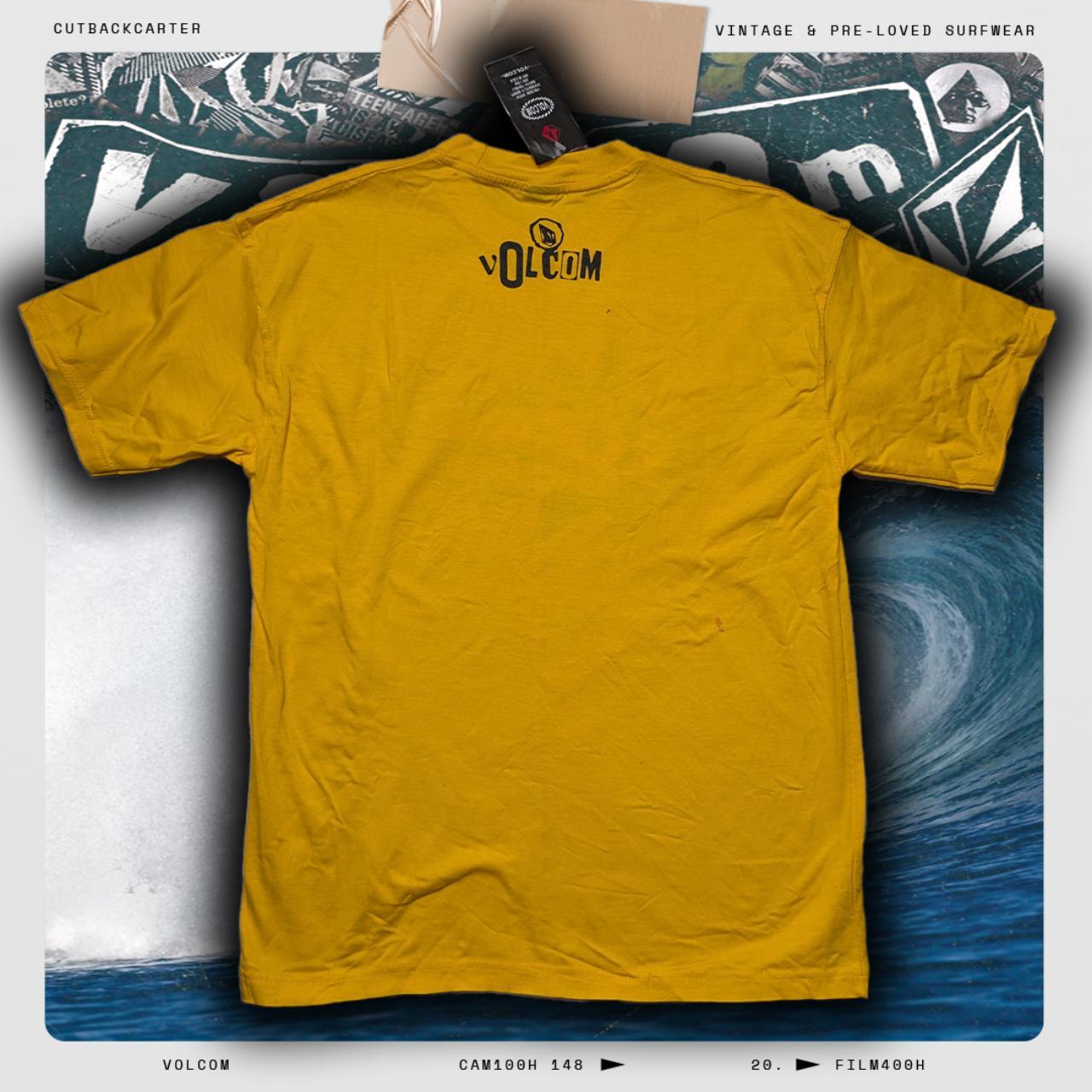 VINTAGE 90'S VOLCOM YELLOW TEE DEADSTOCK BRAND NEW... | Depop