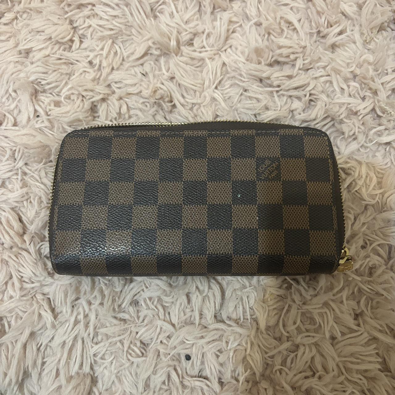 Louis Vuitton checkered wallet - Depop
