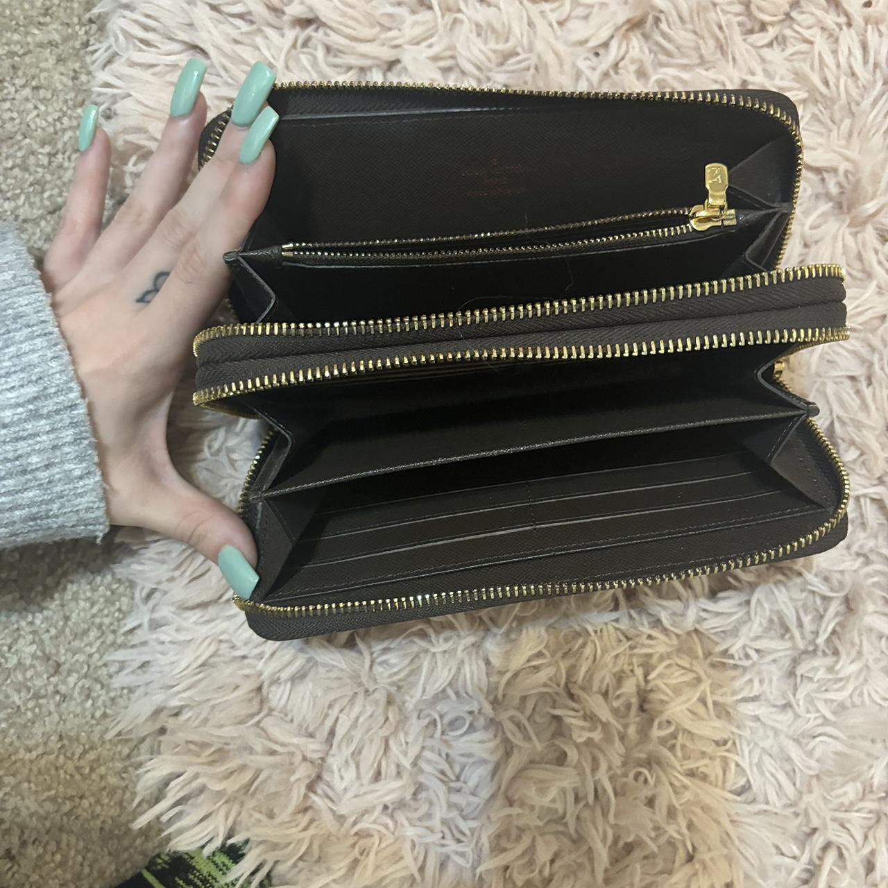 Louis Vuitton checkered wallet - Depop