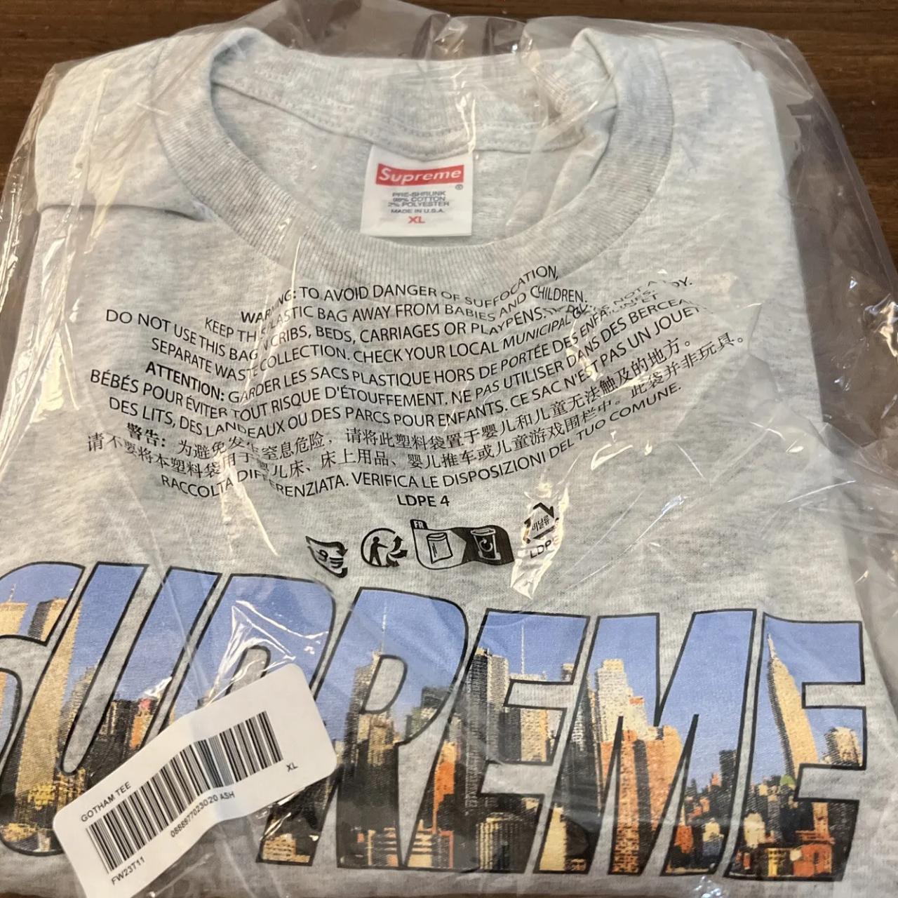 SUPREME GOTHAM TEE ASH GREY SIZE XL - Depop
