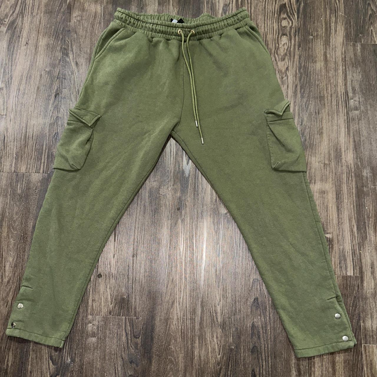 Straight leg cargo. Button at ankle. - Depop