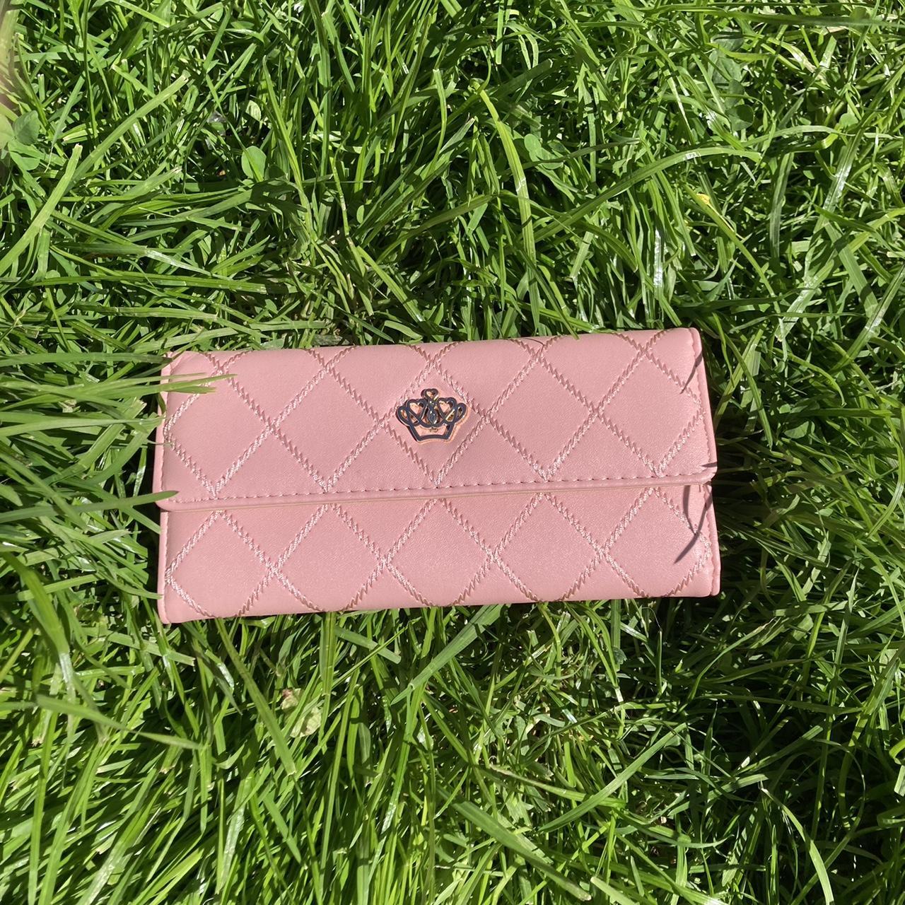 Pink Coquette Princess Wallet I do offers and trades! - Depop