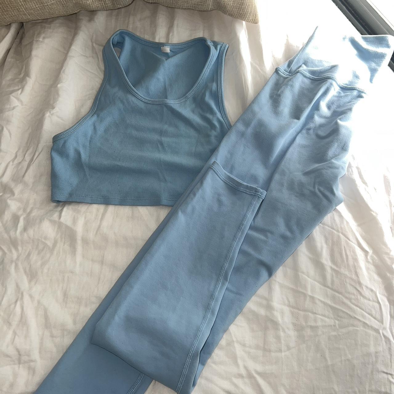 Small light blue Alo Yoga set! Worn once - Depop
