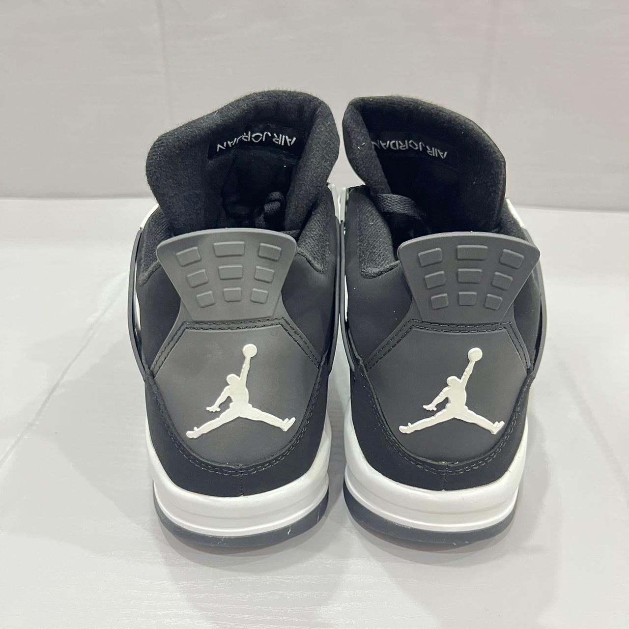 jordan 4 white thunders ⚫️⚪️ size uk 11 with box 📦... | Depop