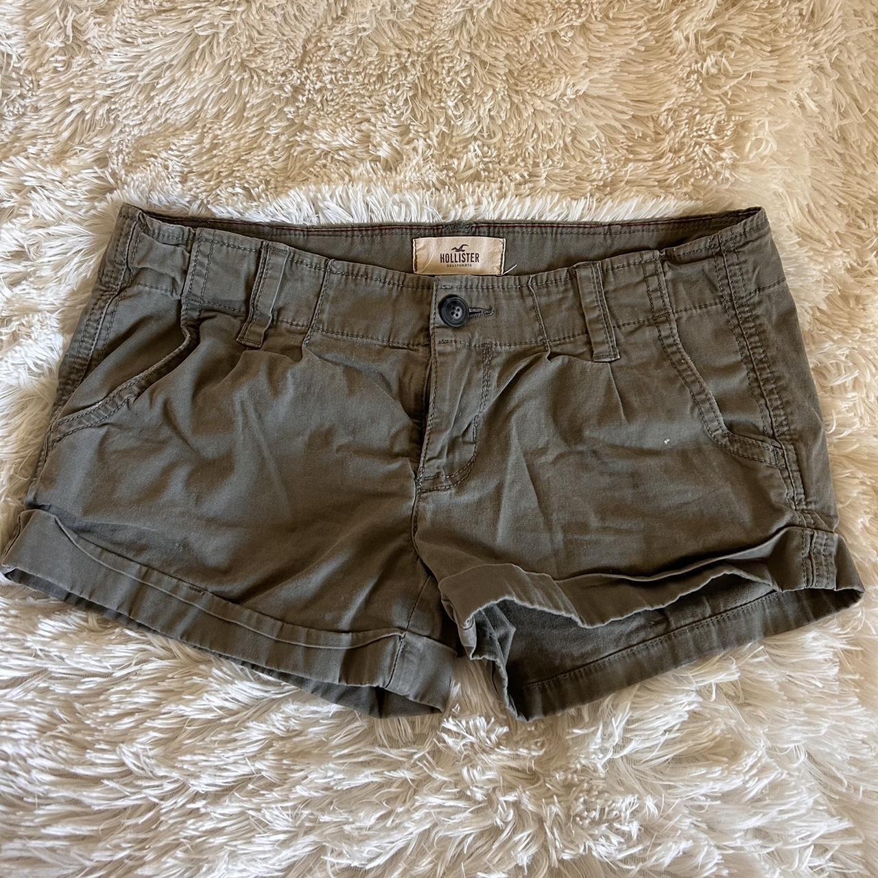 micro army green cargo shorts from hollister #2000s... - Depop