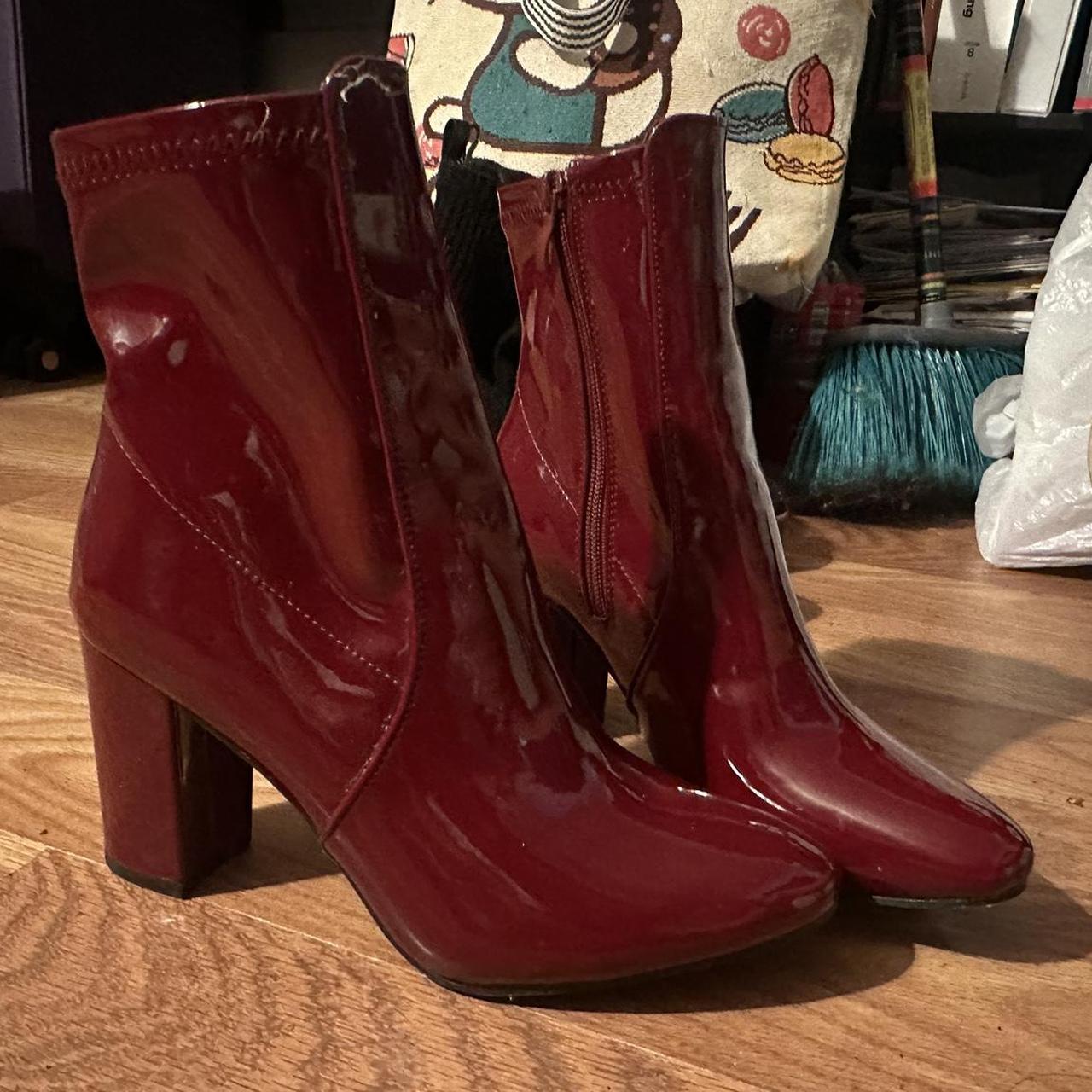 Burgundy and red leather booties - Depop