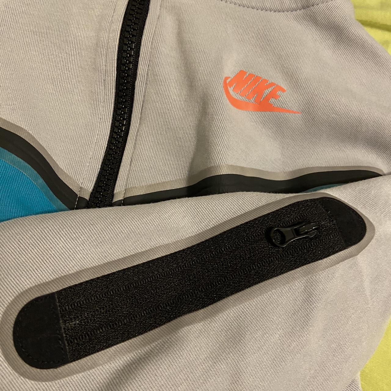 Kids large Nike tech - Depop