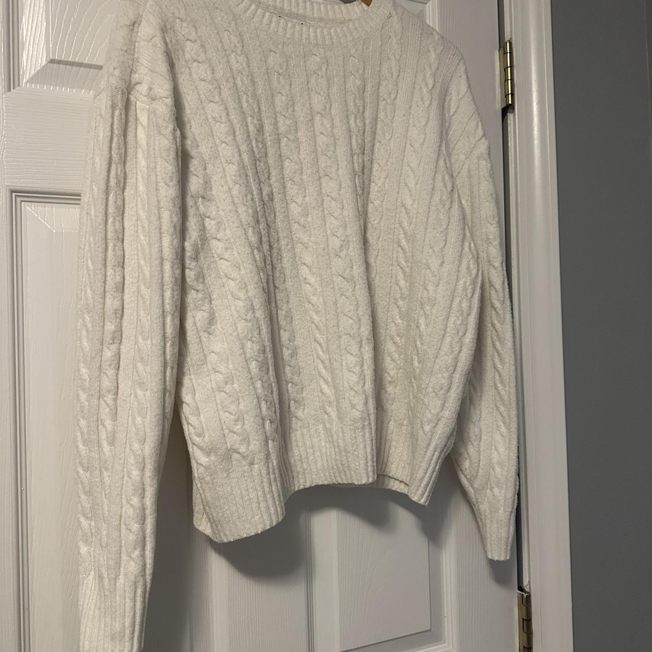 Hollister Cable Knit Sweater *Size: S - Depop