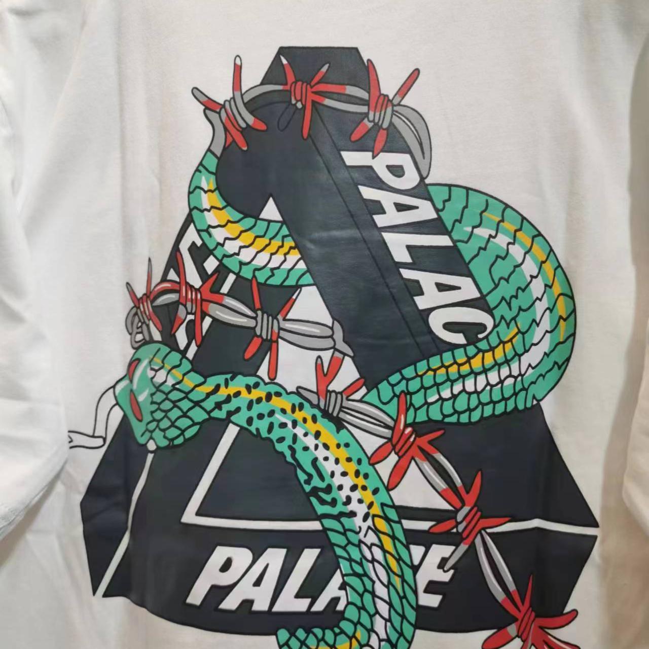 palace t-shirt - Depop