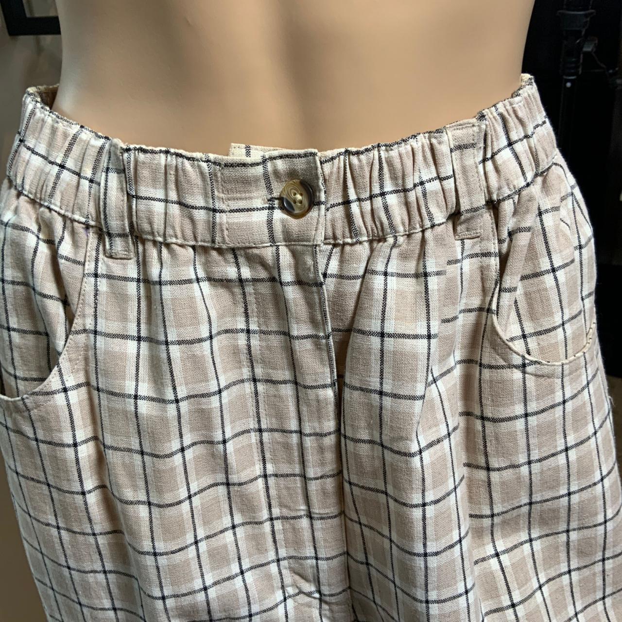Baxter & Wells Neutral Elastic Button Plaid Pattern... | Depop