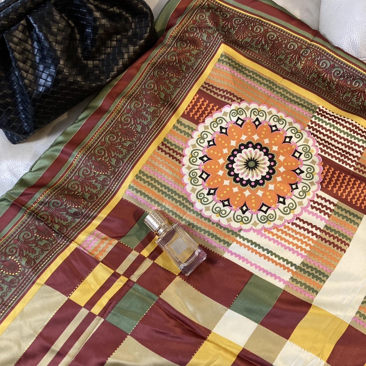 Winter triangle puff silk head scarf, shawl - Depop