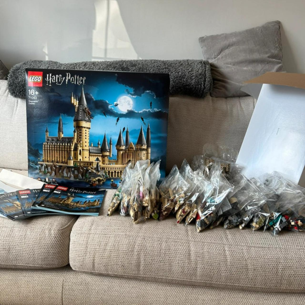 Lego Hogwarts Castle Put together once over... - Depop