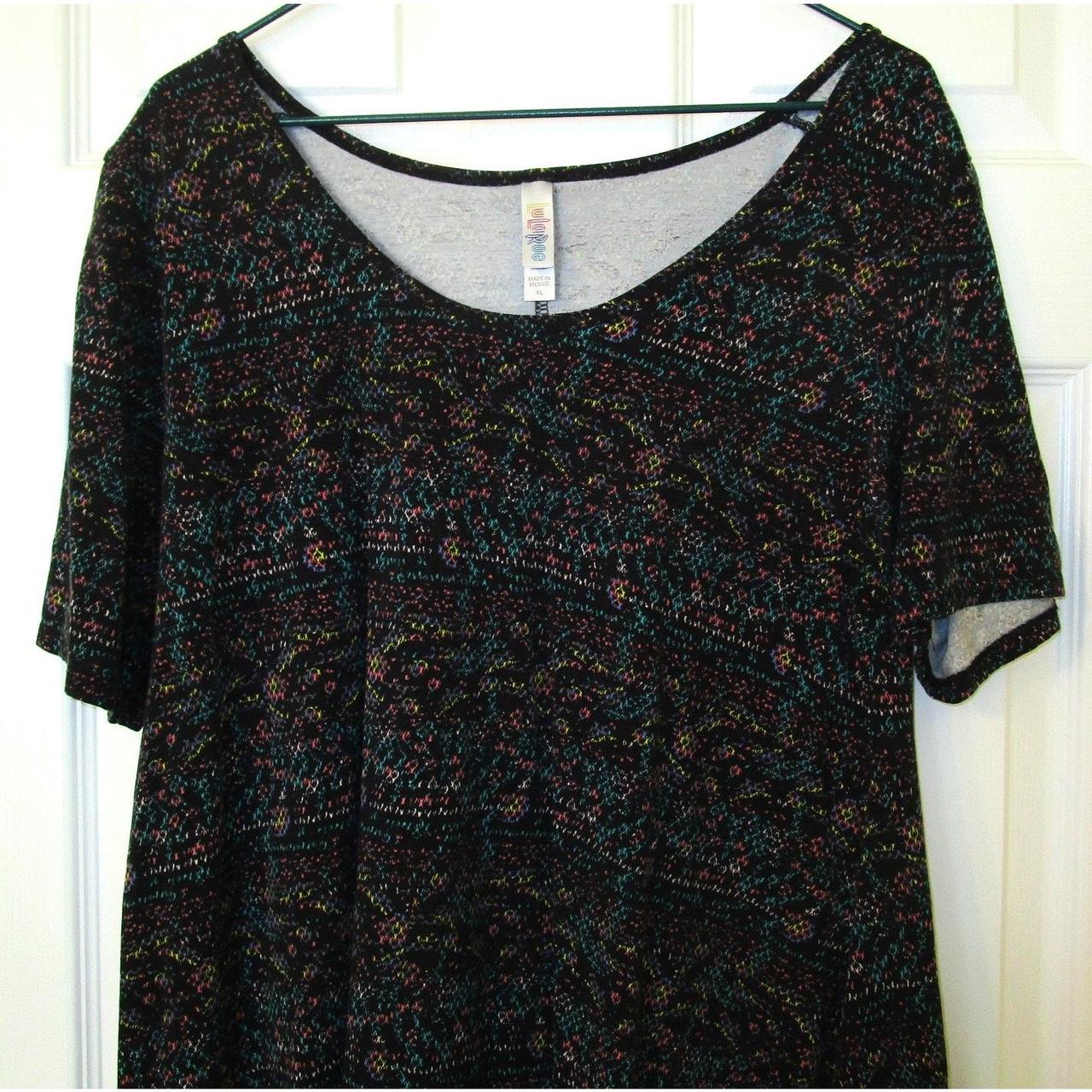 LuLaRoe women's pullover tunic top. Simply... - Depop