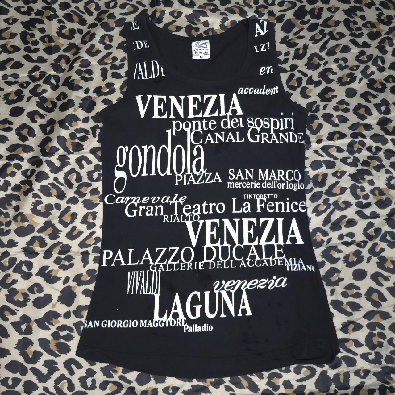 Italian tank top🇮🇹 Size S 𑁍Hey there, fashionistas! ... | Depop