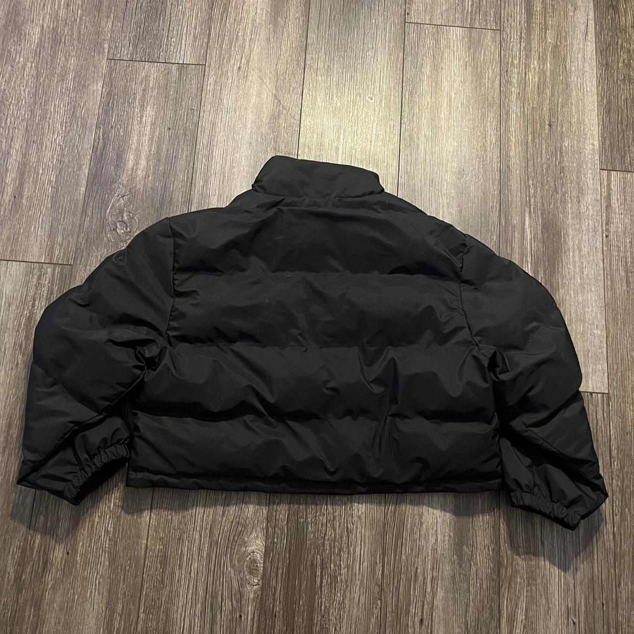 Women’s Cropped Weekday Small Puffer Jacket - Depop