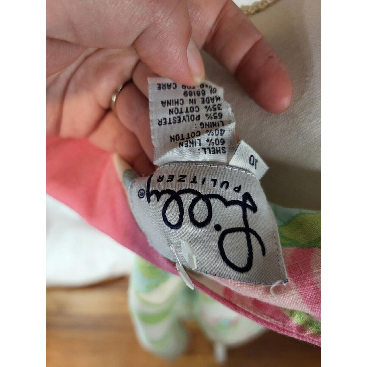 Chest 21" Total length 35" - Depop