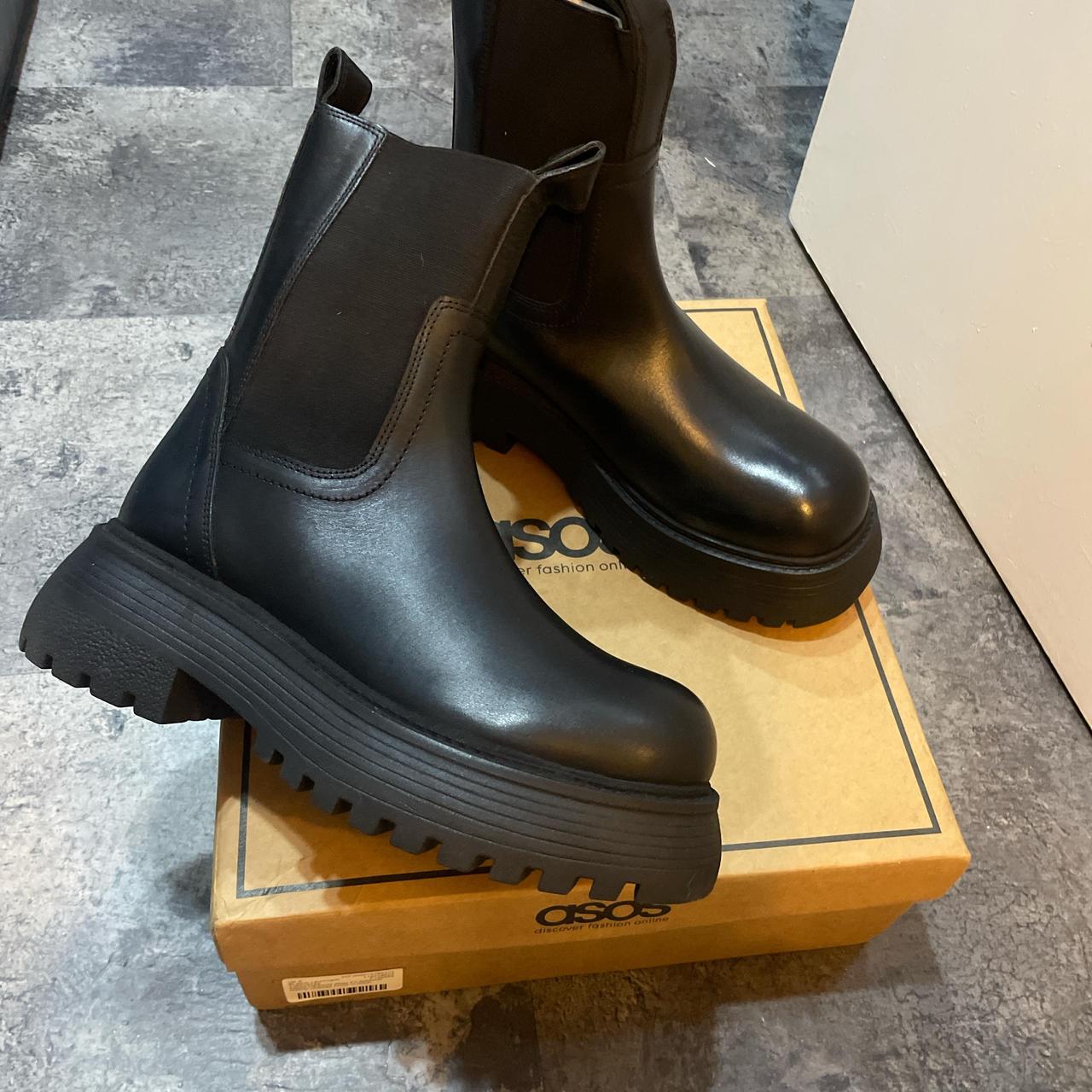 Black ASOS Chelsea boots Wide fit Leather Brand new... - Depop