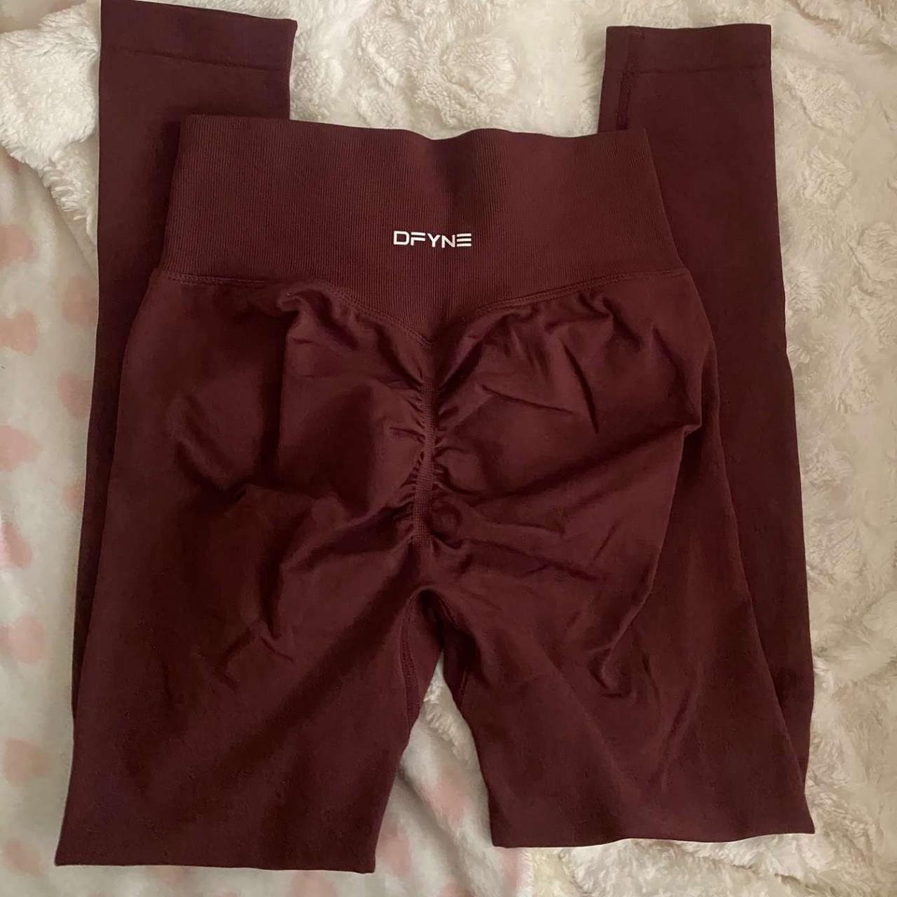 Dyfyne burgundy leggings - Depop