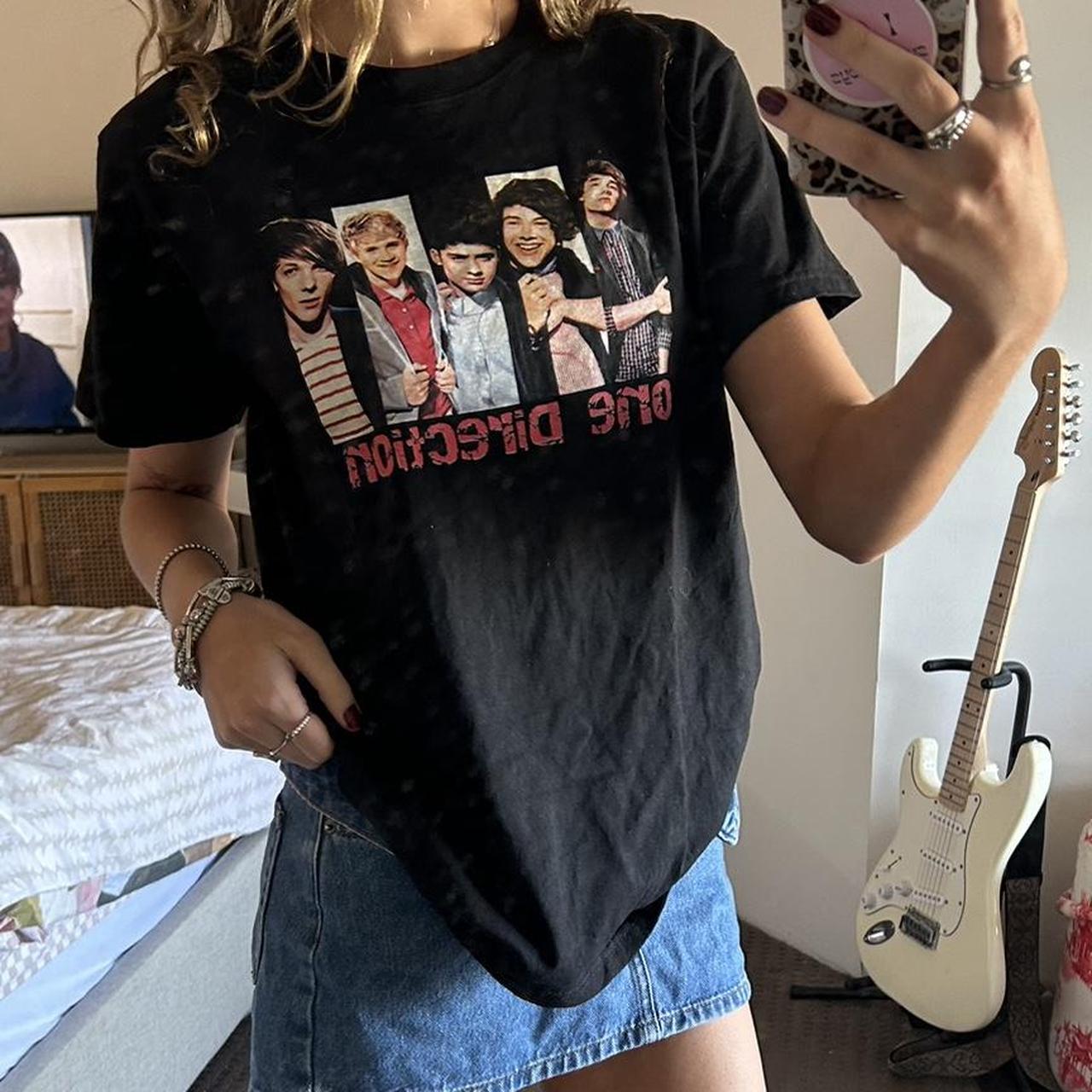 One direction tee - Depop