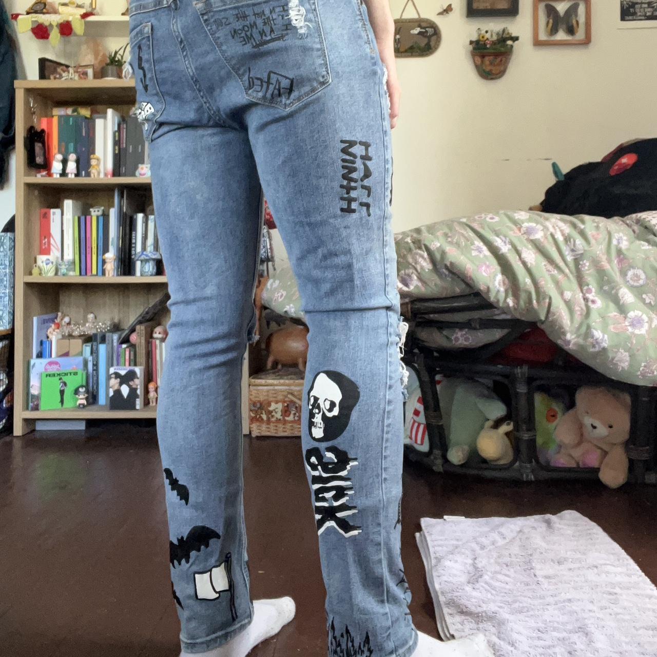 30-32 Men’s tapered skinny graphic pants - Depop